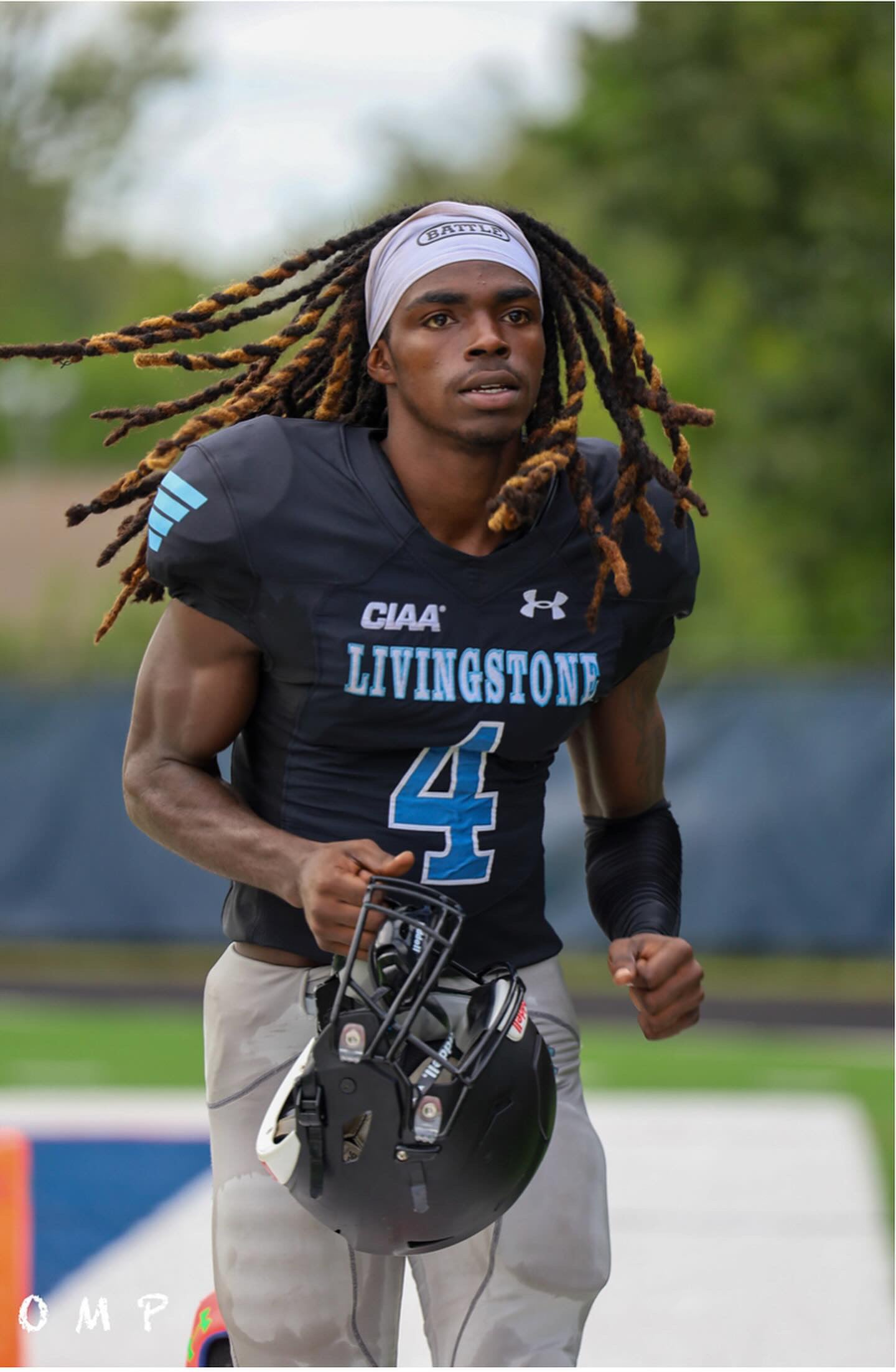 Davontay Deloatch – Hometown Hero