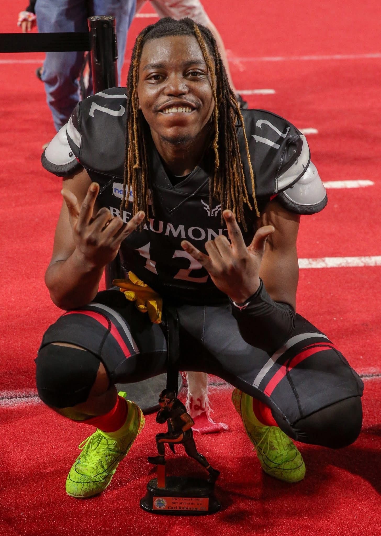 Carl Robinson III – Hometown Hero